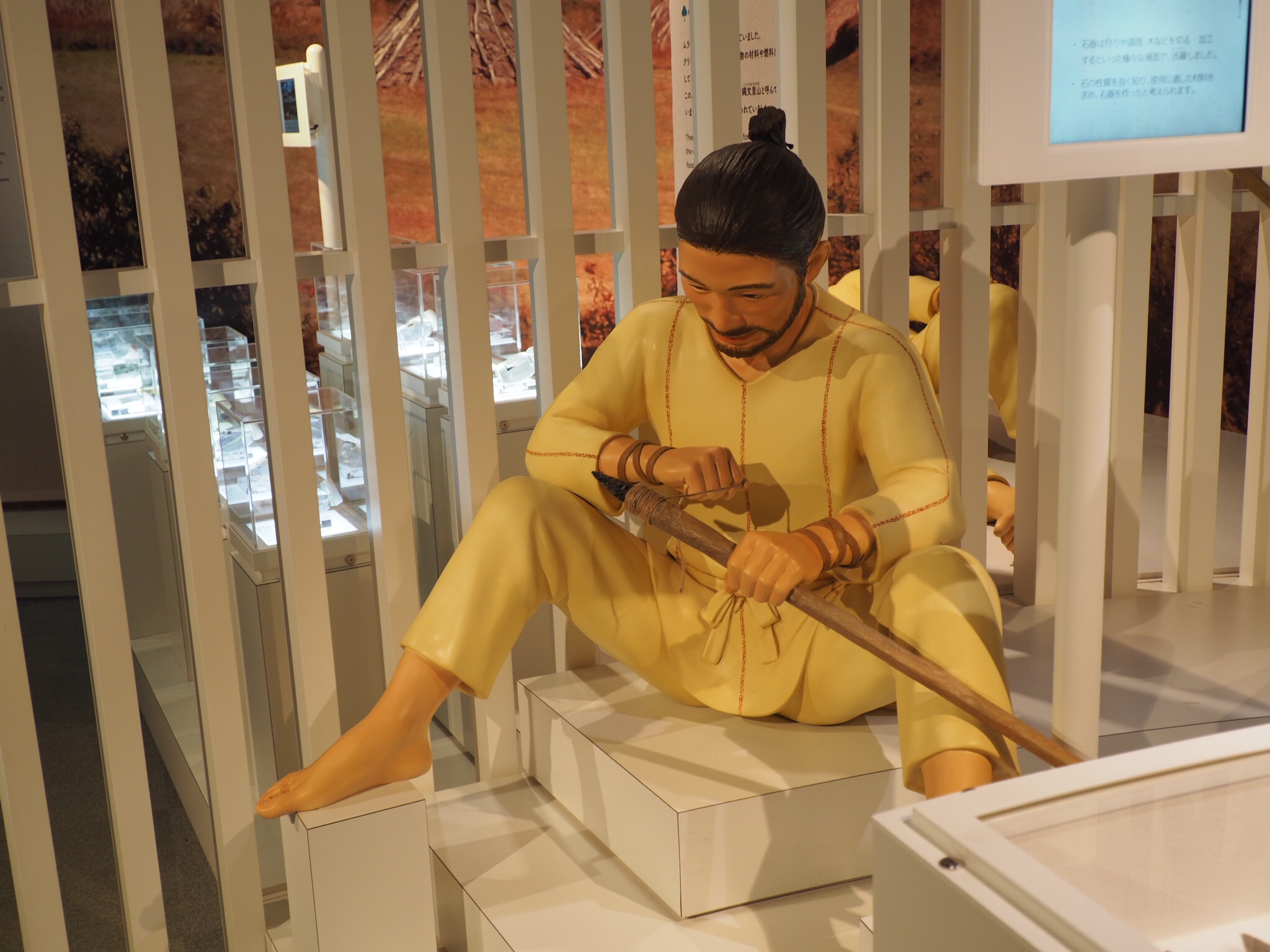 縄文人の服装、生活、食べ物は？青森県「三内丸山遺跡」で縄文時代について学んだ - ミズイロノタビ